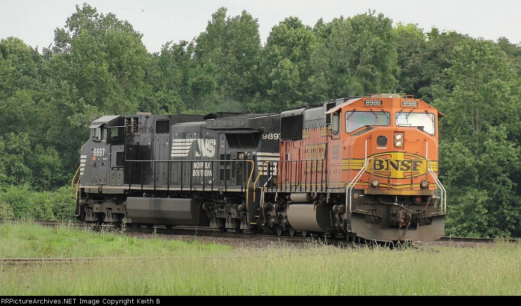 BNSF 8986